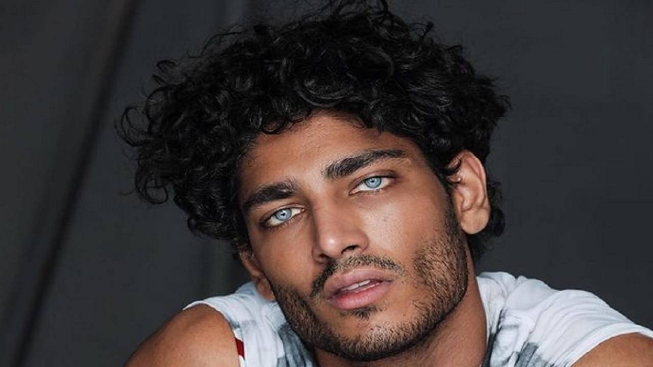 Akash Kumar risponde ad Ilary Blasi su Instagram? "Li ho asfaltati"