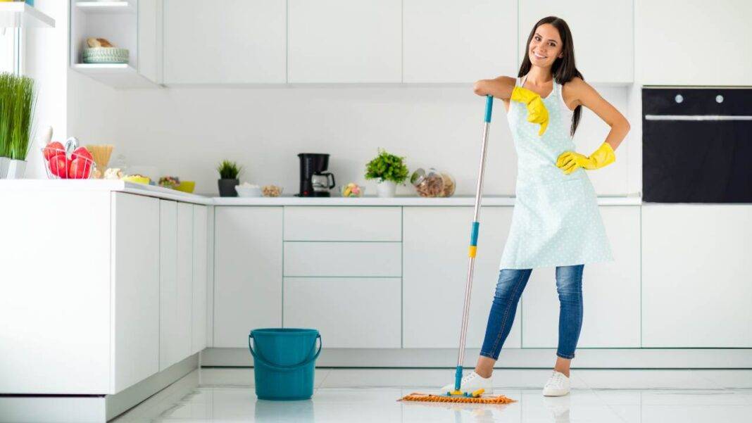 Come pulire gli stracci per pavimenti in pochi minuti