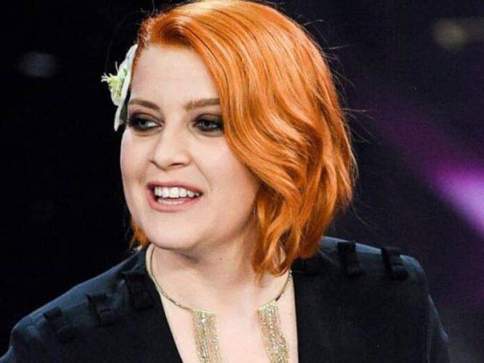 Noemi rifatta? L'incredibile trasformazione della cantante svela la ...