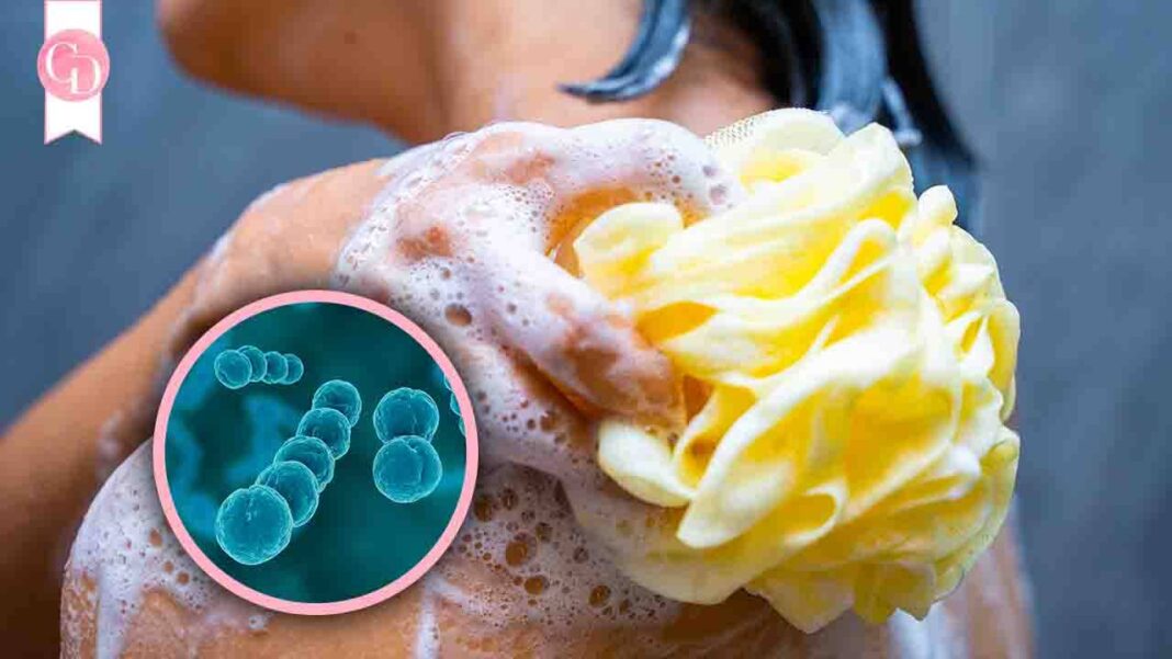 Ecco ogni quanto devi cambiare la spugna che usi per fare la doccia ...
